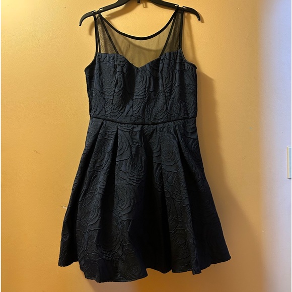 Dresses | Sweet On Navy Blue Semi Formal Netting At Bottom And Fans Out ...